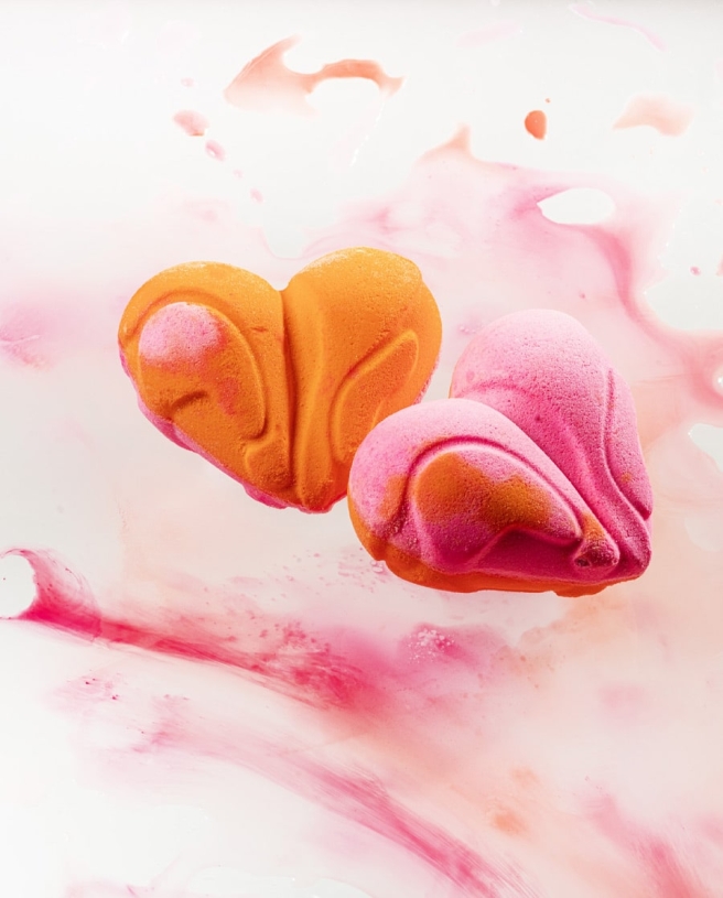 Foaming bath bomb Spread the Love - STENDERS Cosmetics