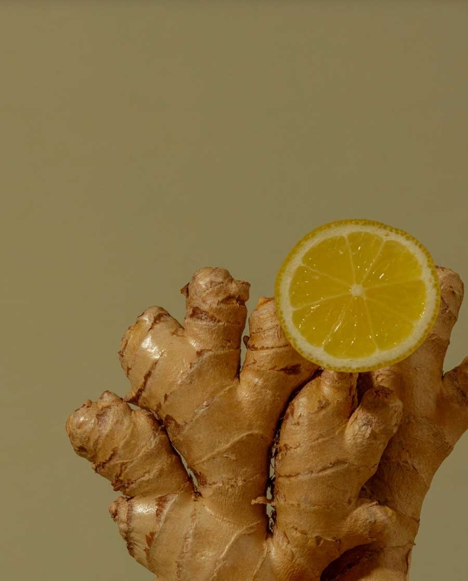 Foaming bath bomb Ginger & Lemon - STENDERS Cosmetics