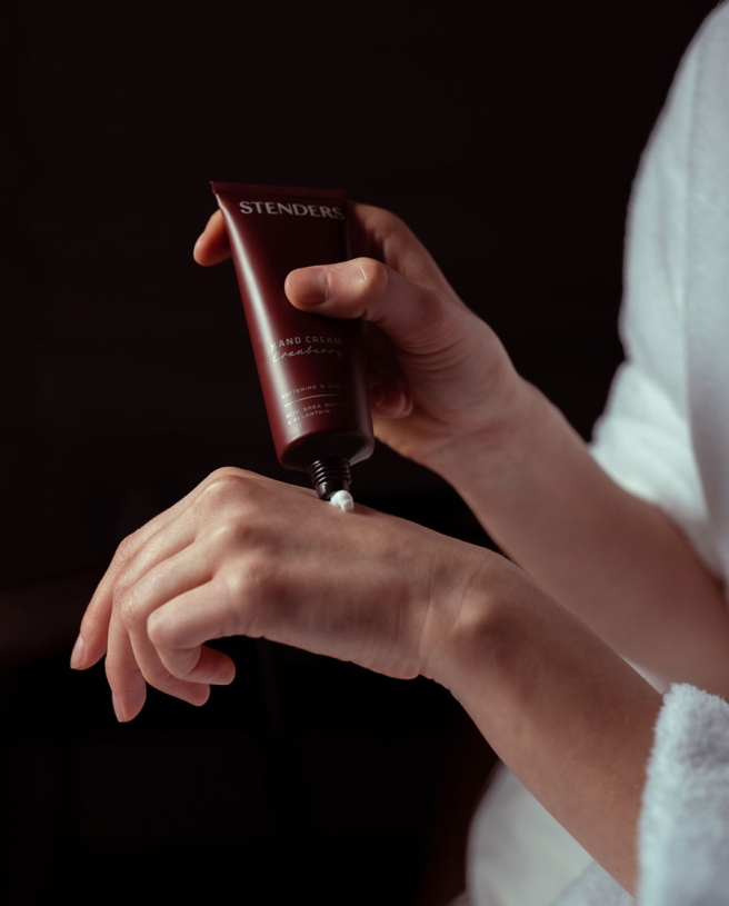 Hand cream Cranberry - STENDERS Cosmetics