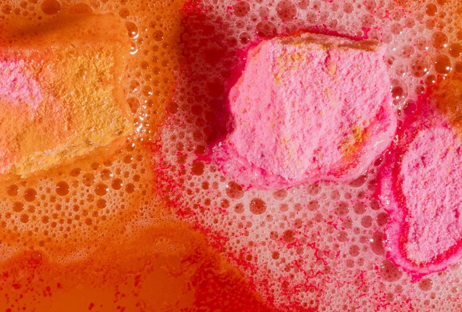 Foaming bath bomb Spread the Love - STENDERS Cosmetics