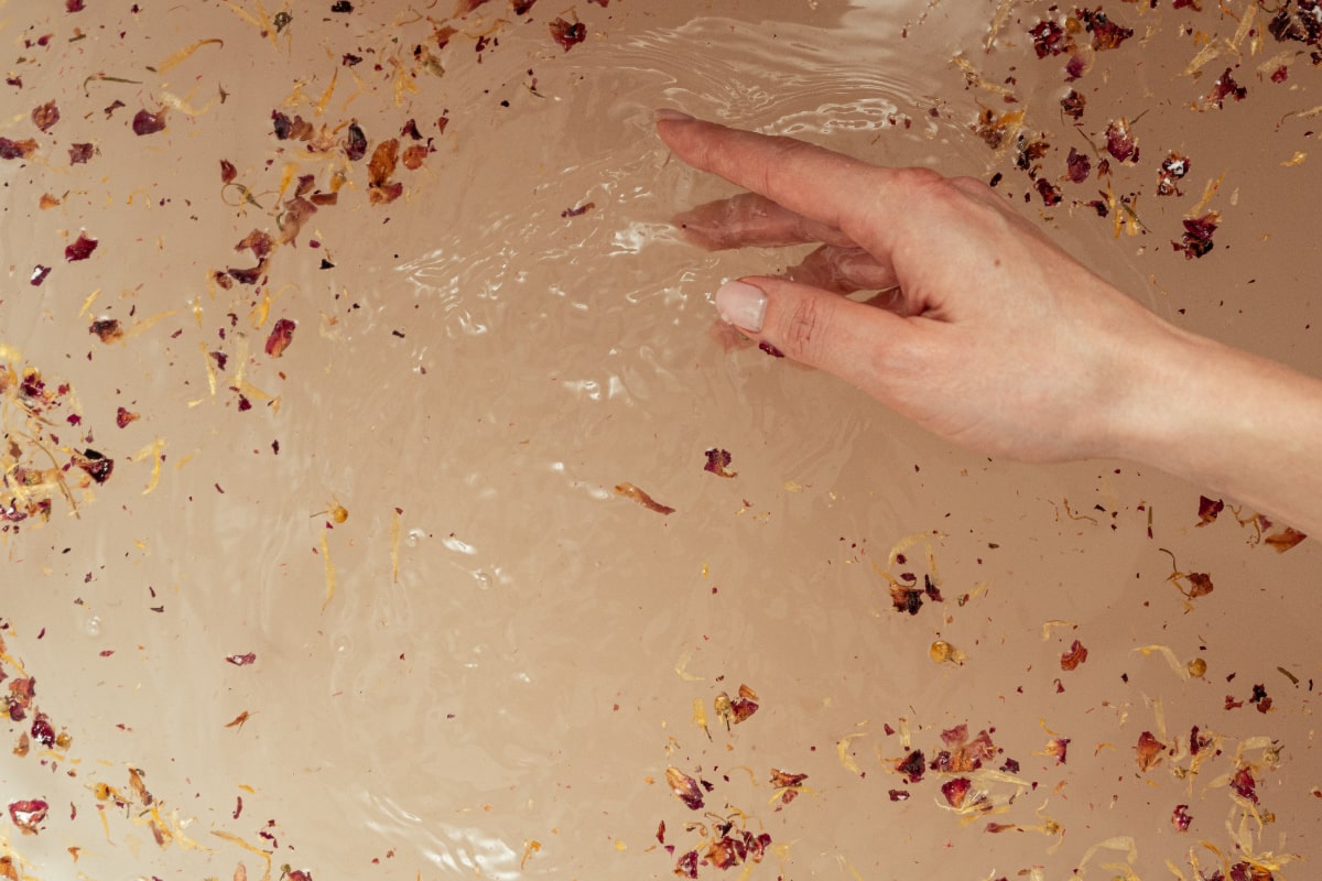 The Perfect Bath Ritual Guide: How to Create a Luxurious Me-Time ...